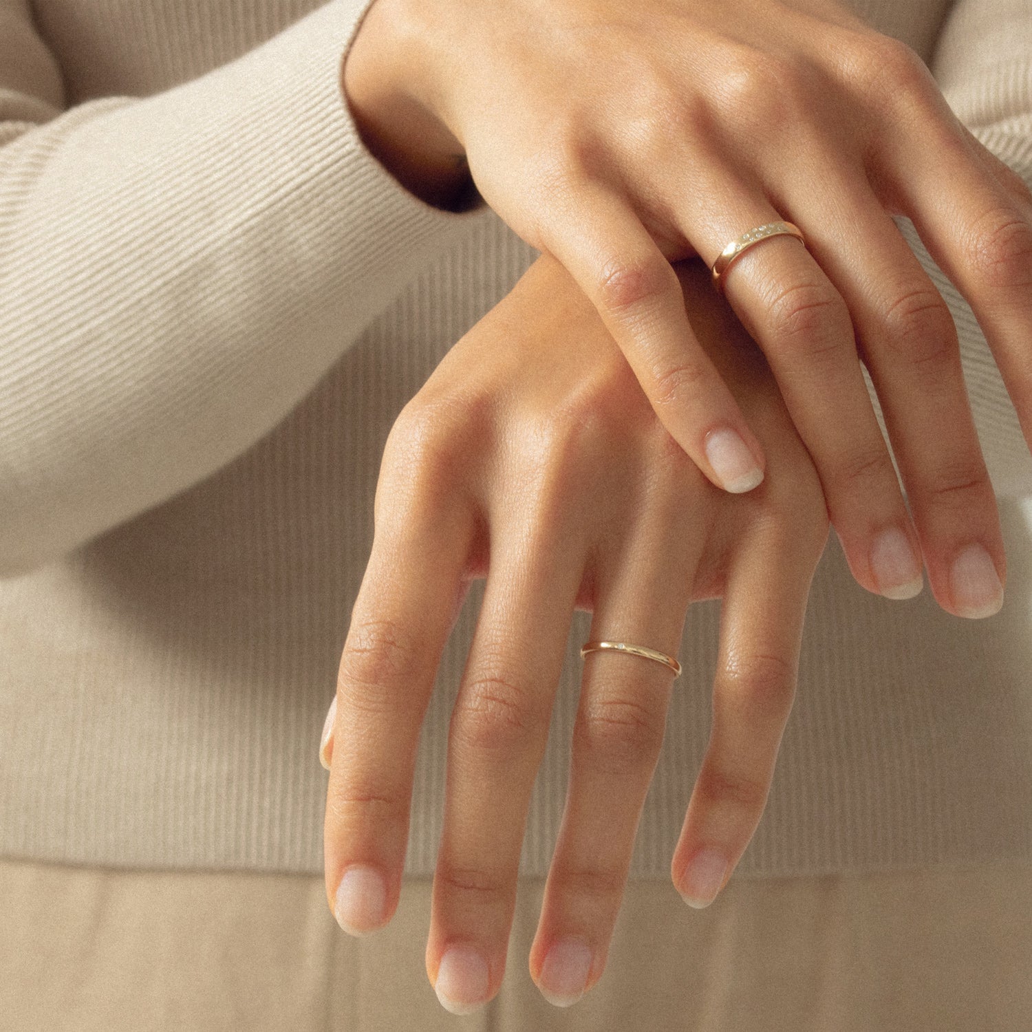 14k gold diamond band store