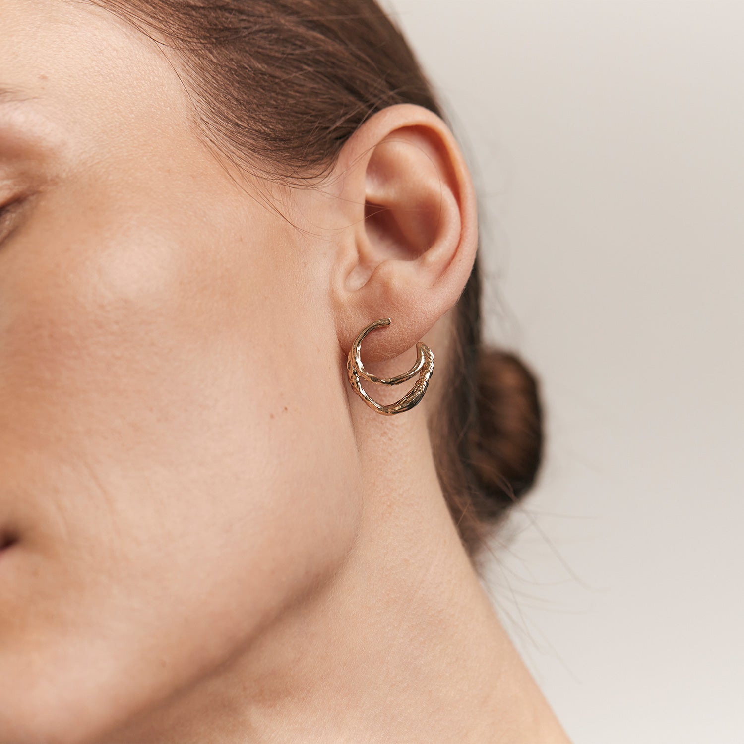 Mater Embrace Hoop Earrings | 14k Gold